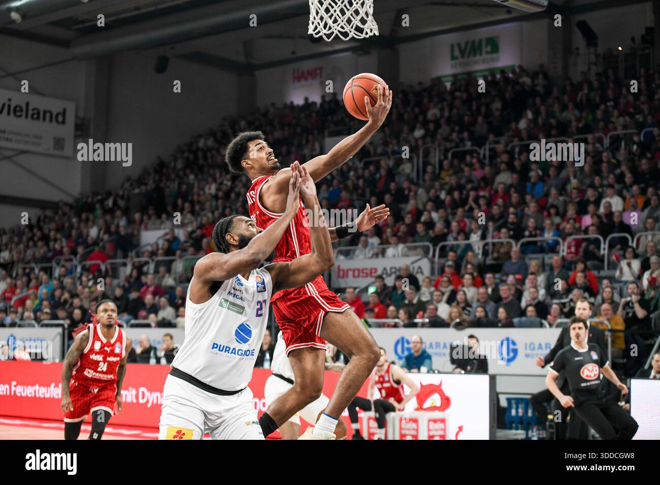 Germany, Bamberg, Brose Arena - 30 Dec 2025 - Basketball, BBL - Bamberg ...