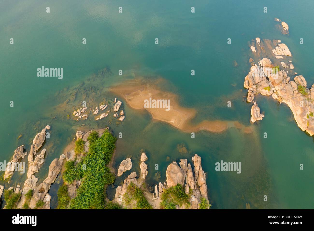 Aerial perspective reveals tranquil shallows hi-res stock photography ...
