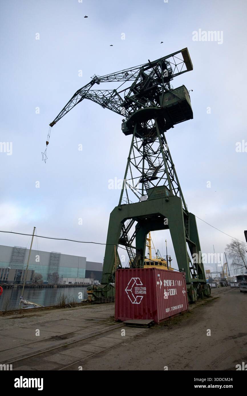 M3 crane hi-res stock photography and images - Alamy