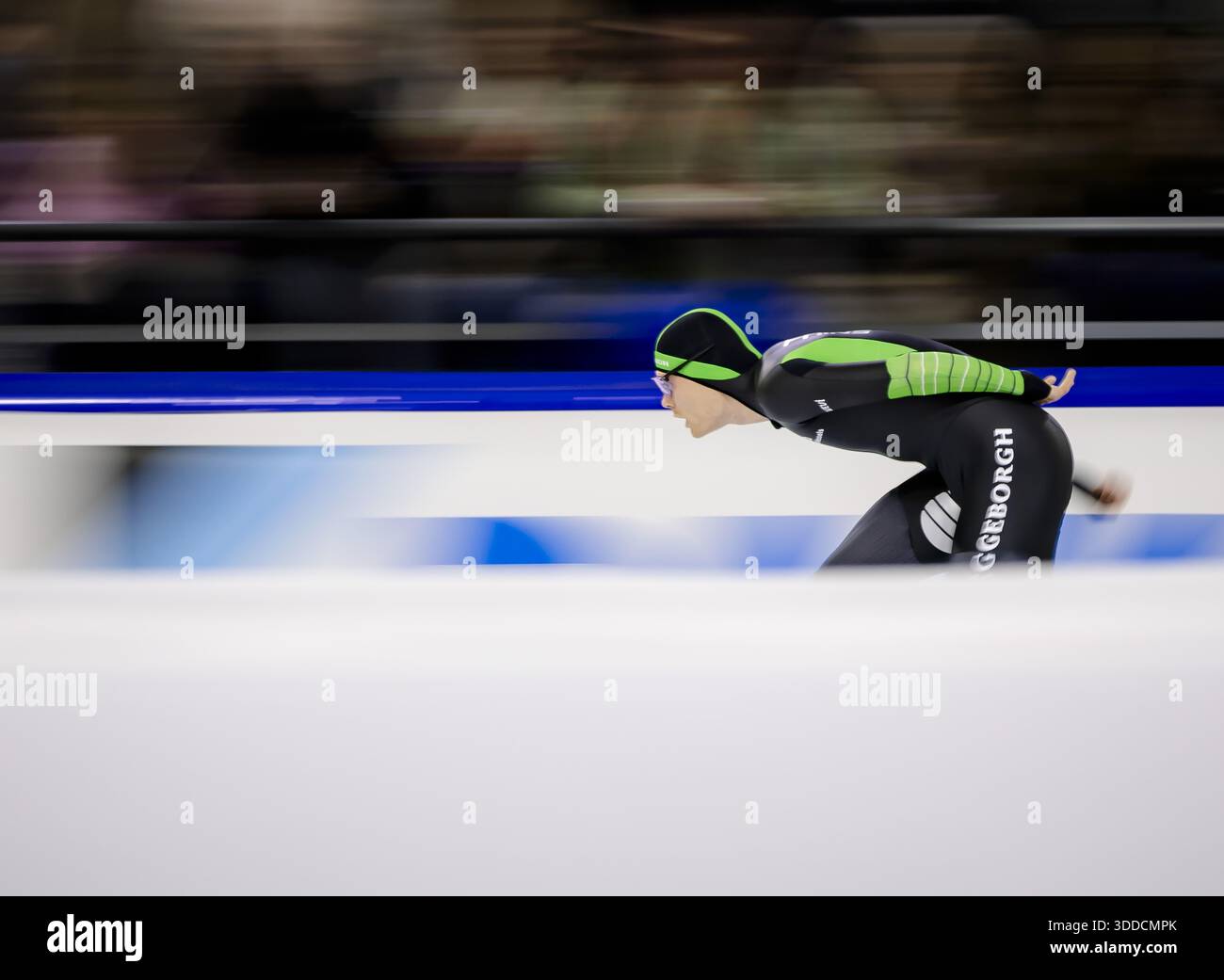 HEERENVEEN - Tim Prins in action during the men's 1500 meters on the ...