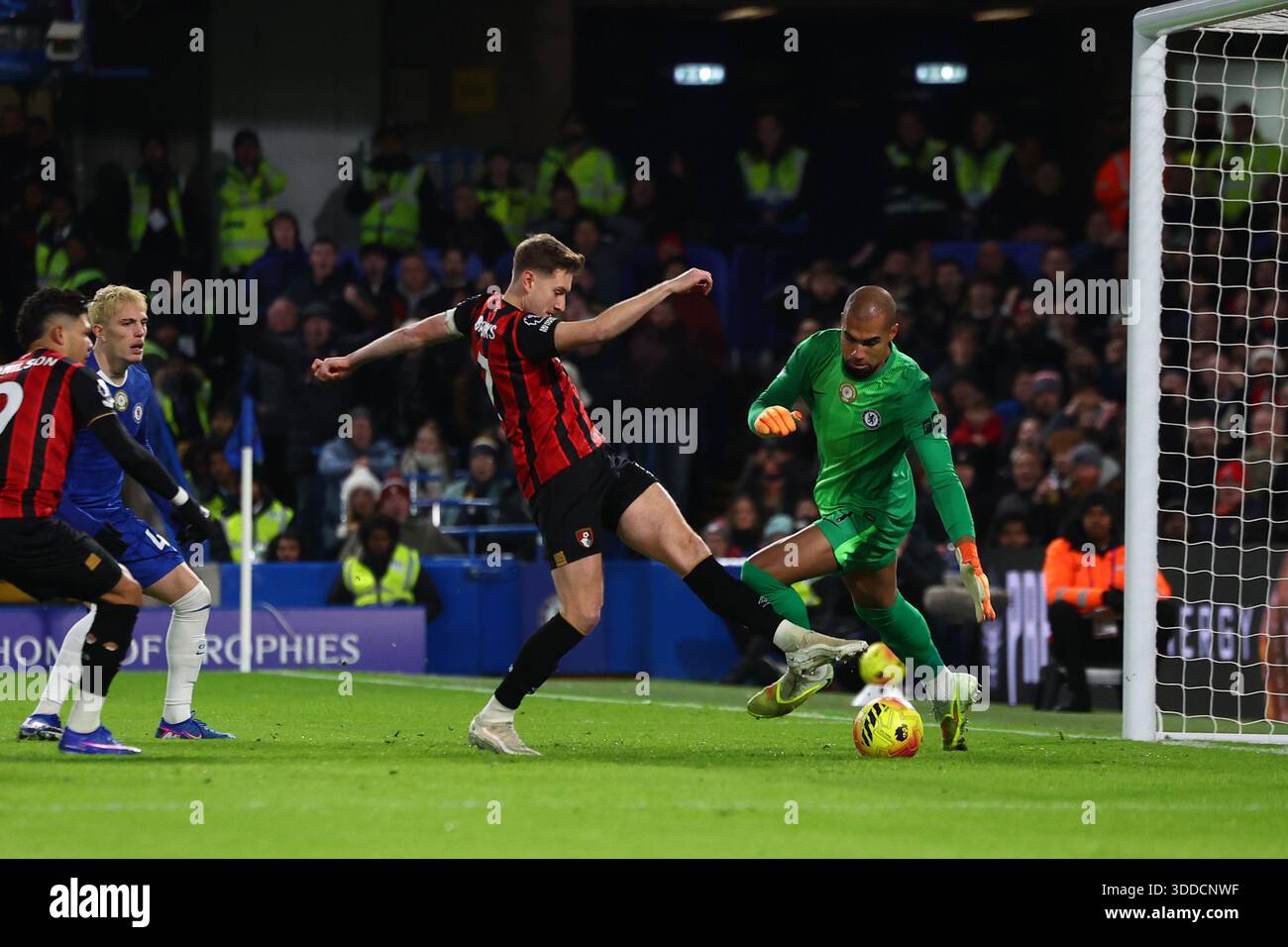 London, England, 30th December 2025. David Brooks of Bournemouth scores ...