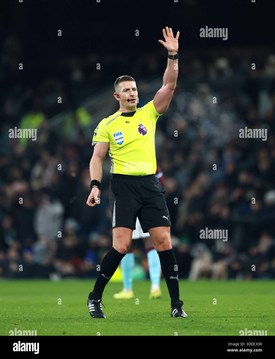 Referee Robert Jones during the Premier League match at Turf Moor ...