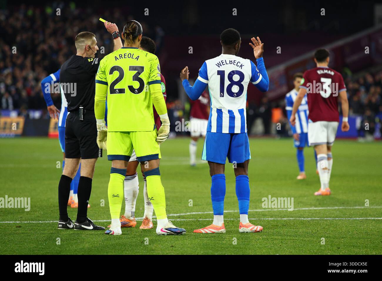 LONDON, UK - 30th Dec 2025: Mateus Fernandes of West Ham United and ...