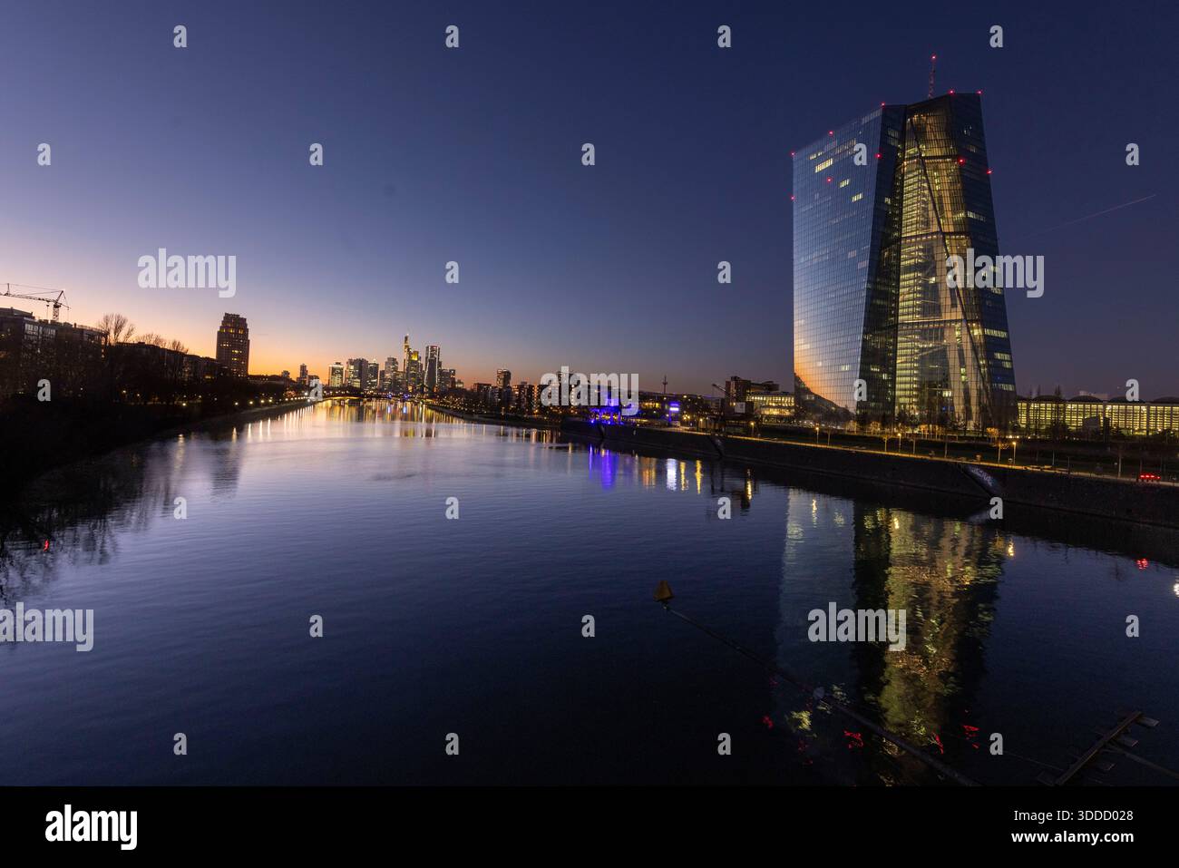 30 December 2025, Hesse, Frankfurt/Main: View of the River Main and the ...