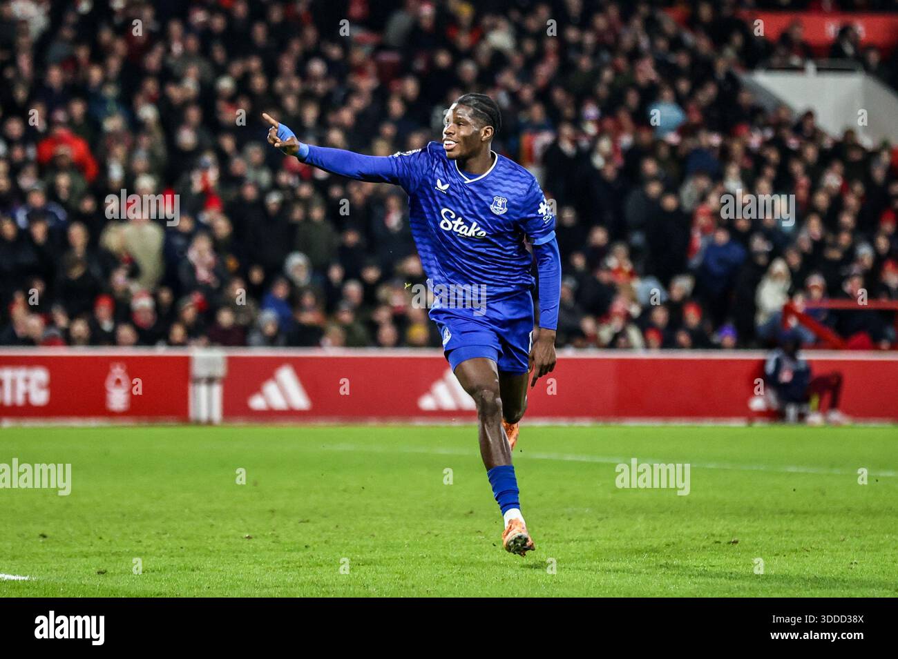 Thierno Barry of Everton celebrates his goal to make it 0-2 during the ...