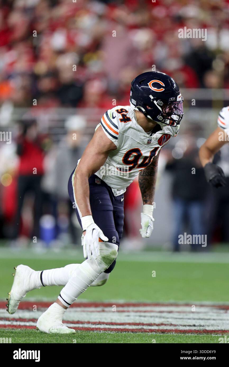 Chicago Bears defensive end Austin Booker (94) rushes during an NFL ...