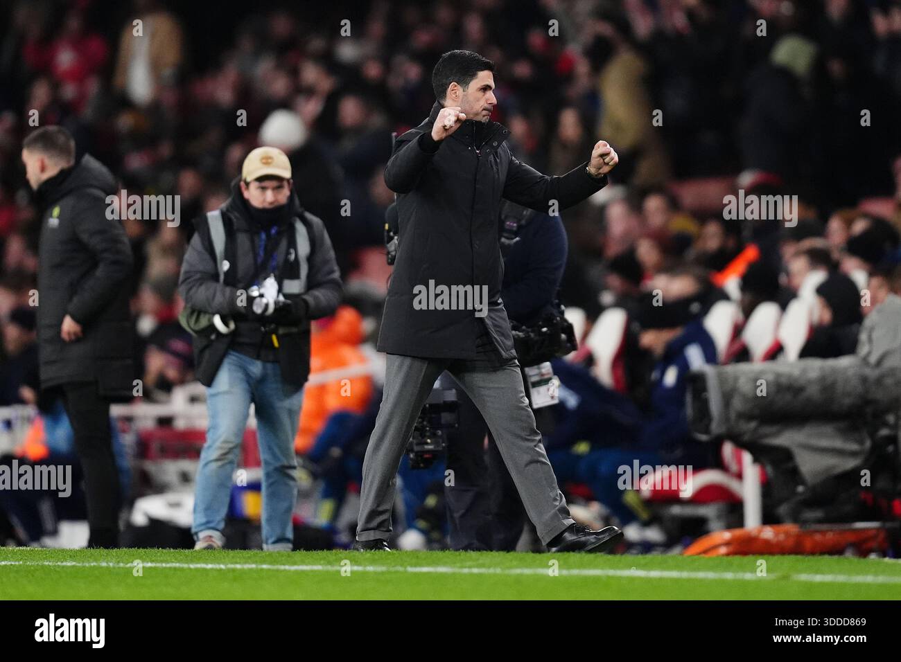 Arsenal manager Mikel Arteta celebrates after the Premier League match ...