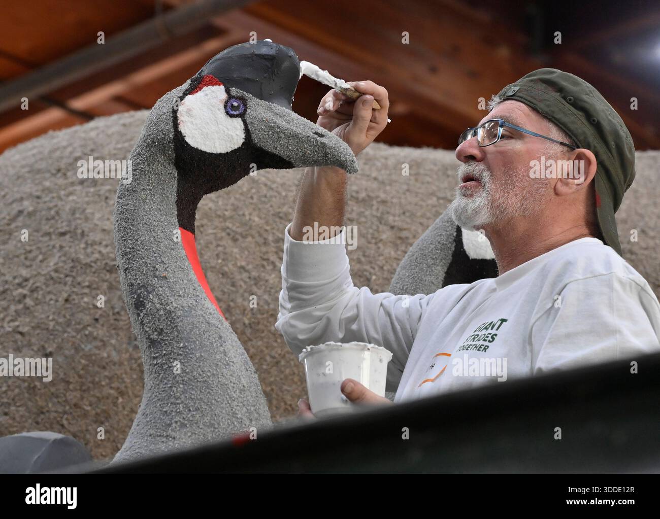 137th annual tournament of roses parade hi-res stock photography and ...
