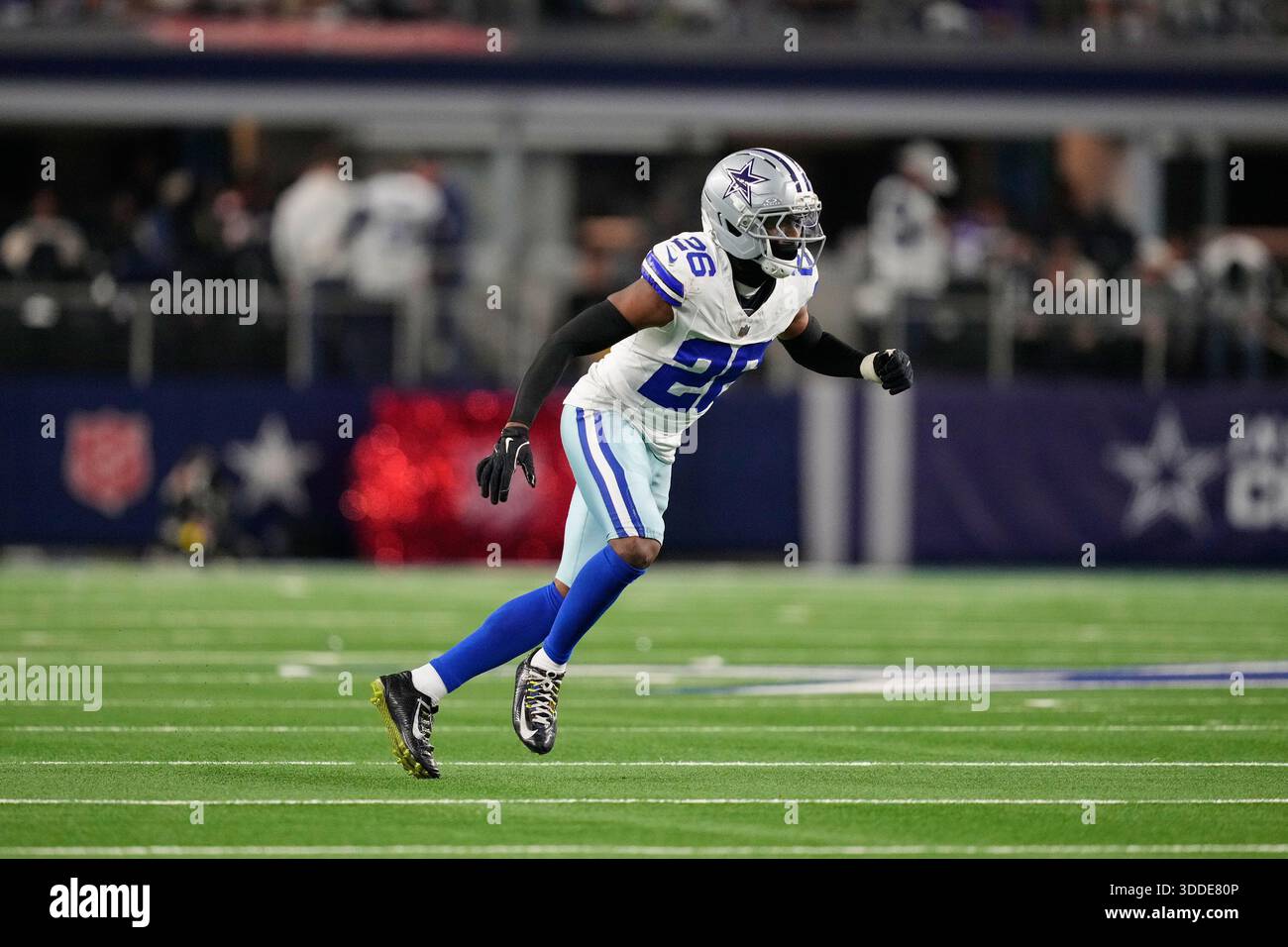 Dallas Cowboys cornerback Daron Bland defends during an NFL football ...