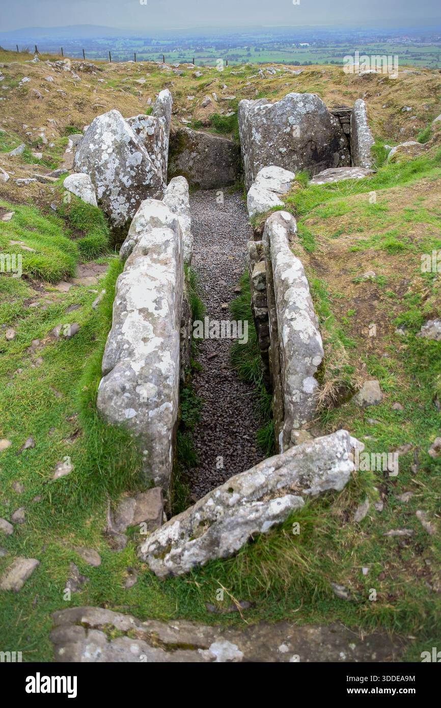 Stone passage in loughcrew hi-res stock photography and images - Alamy