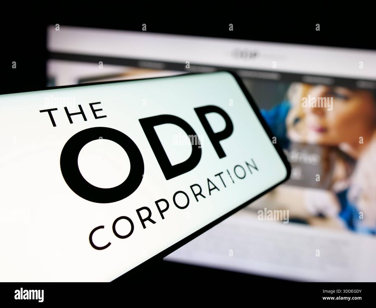 In this photo illustration, a smartphone with the logo of US retail ...