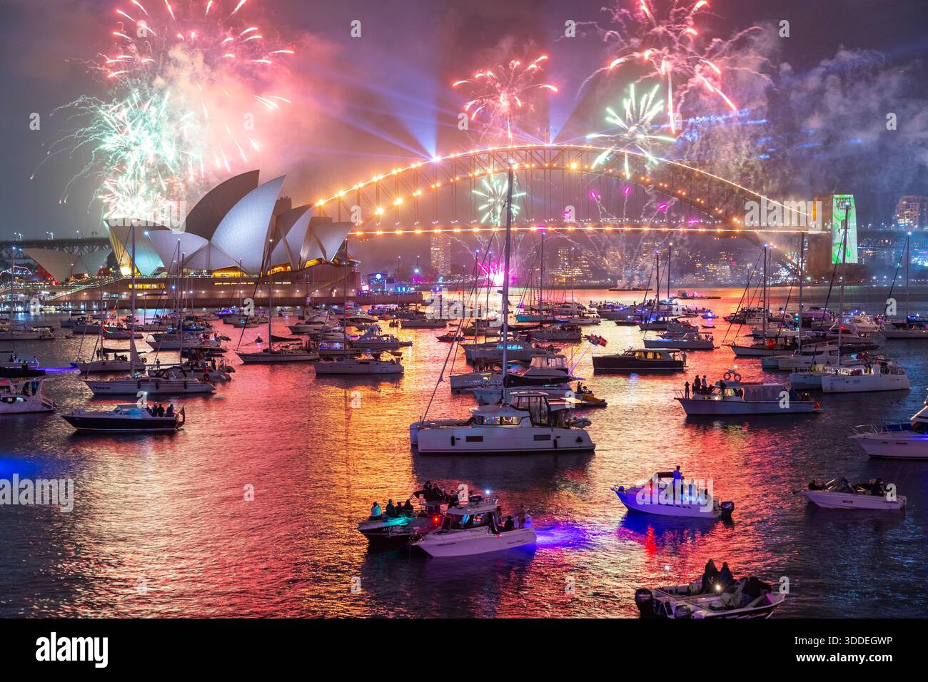 Sydney, Australia. 31 December 2025. Australia anticipates the arrival ...