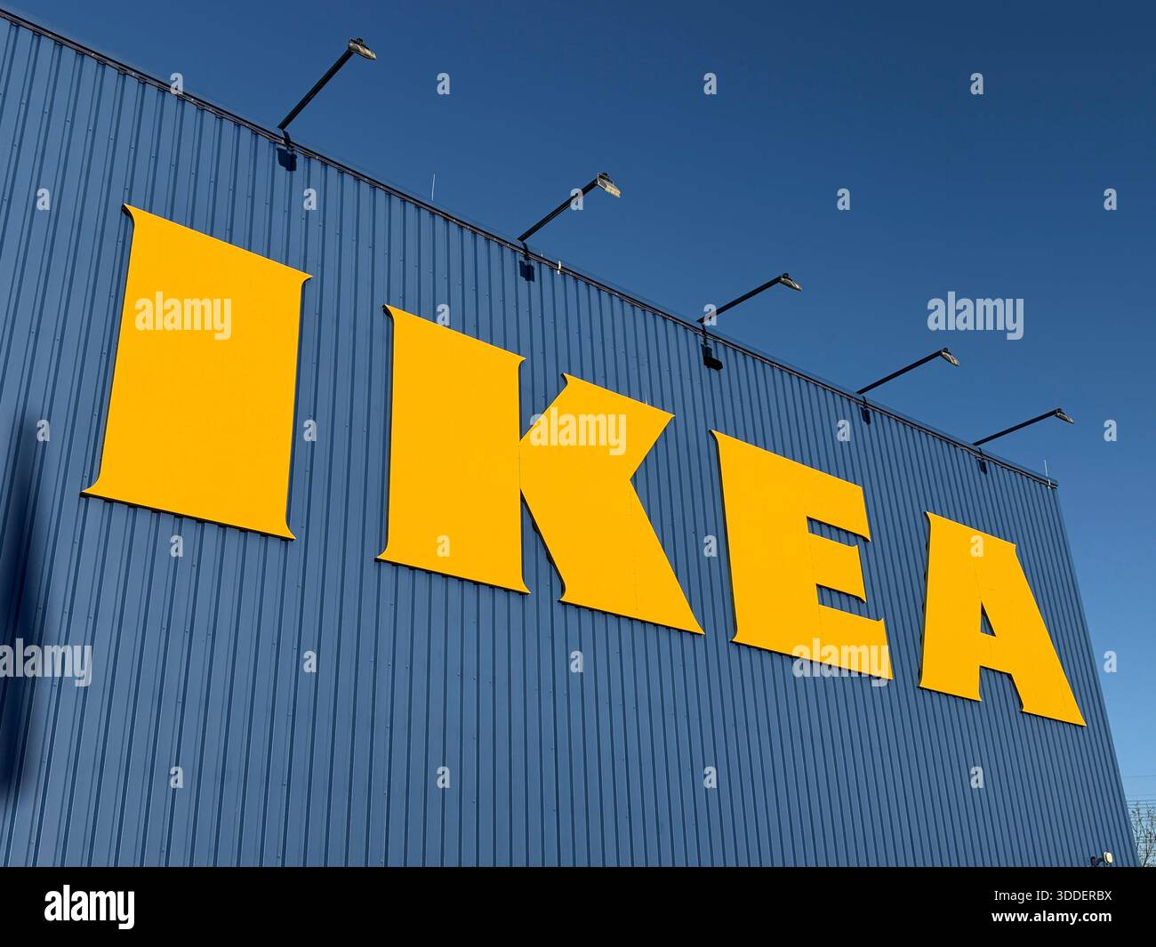 Ikea Logo am Möbelhaus in Hamburg Schnelsen, Wunderbrunnen 1, 30.12. ...
