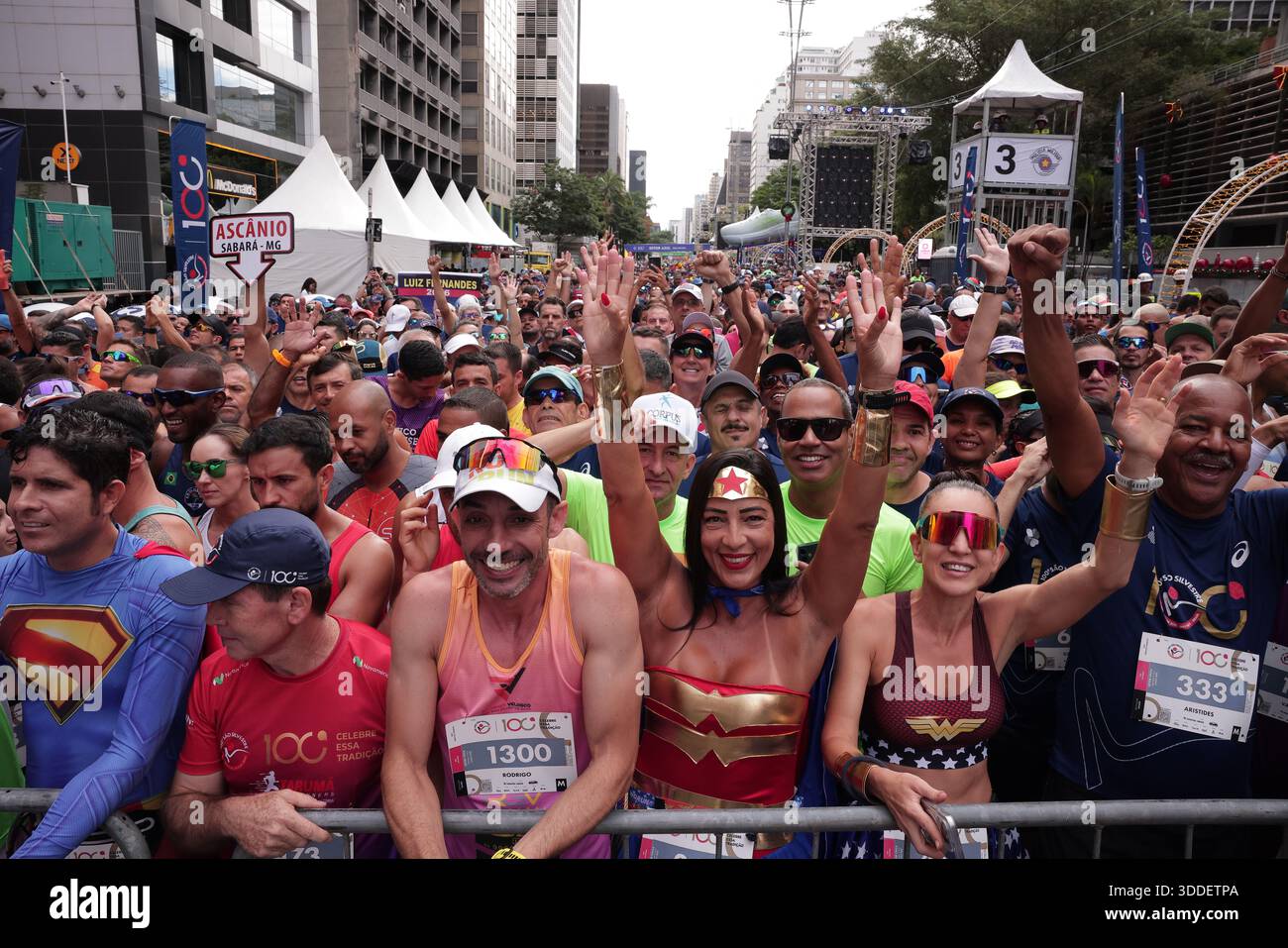 Runners wait at the starting line of the Sao Silvestre road race in Sao ...