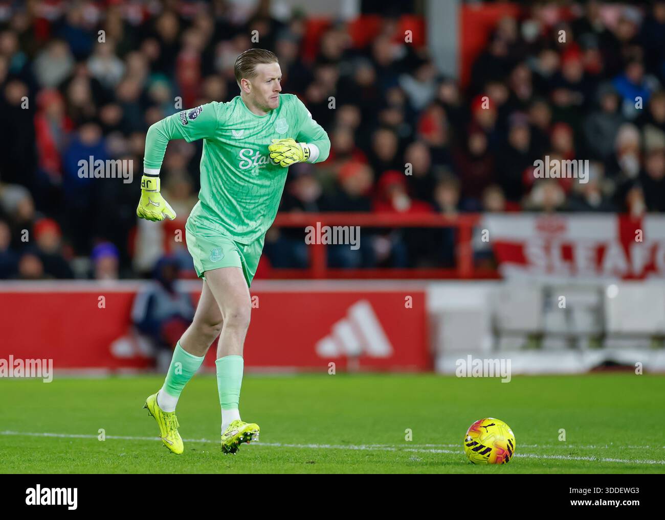 Nottingham, England, 30th December 2025. Jordan Pickford of Everton ...