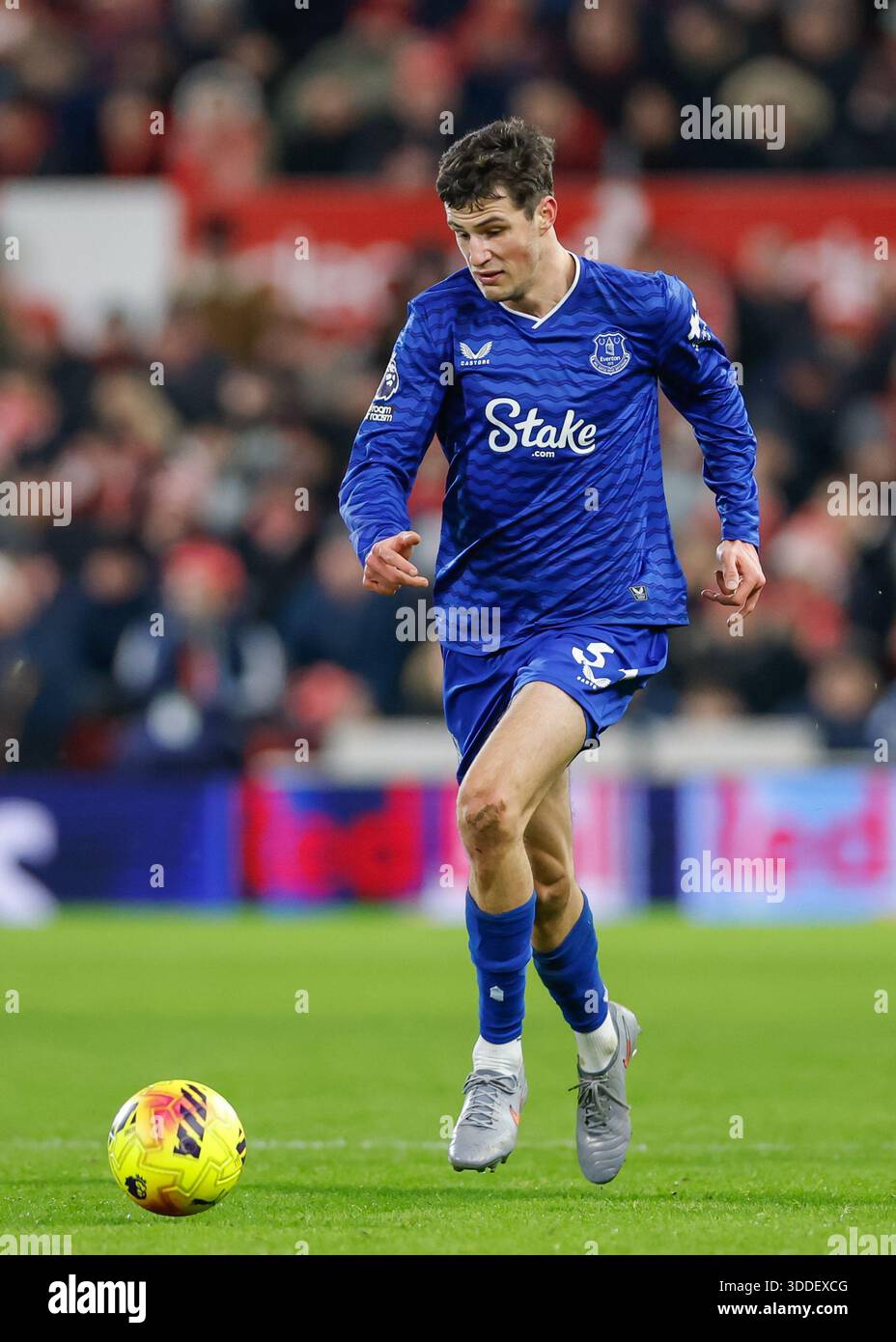 Nottingham, England, 30th December 2025. Merlin Rohl of Everton during ...