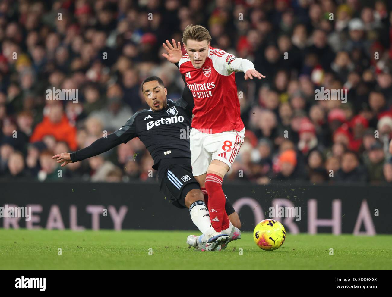 Youri Tielemans (AV) Martin Odegaard (A) at the Arsenal v Aston Villa ...