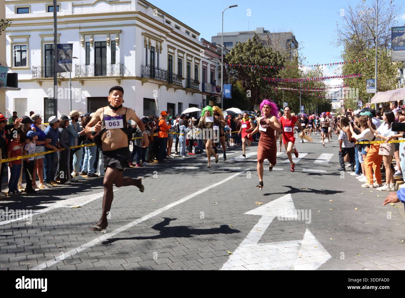 FIRST WIDOWS RACE Quito, December 31, 2025 Hundreds of people came to ...