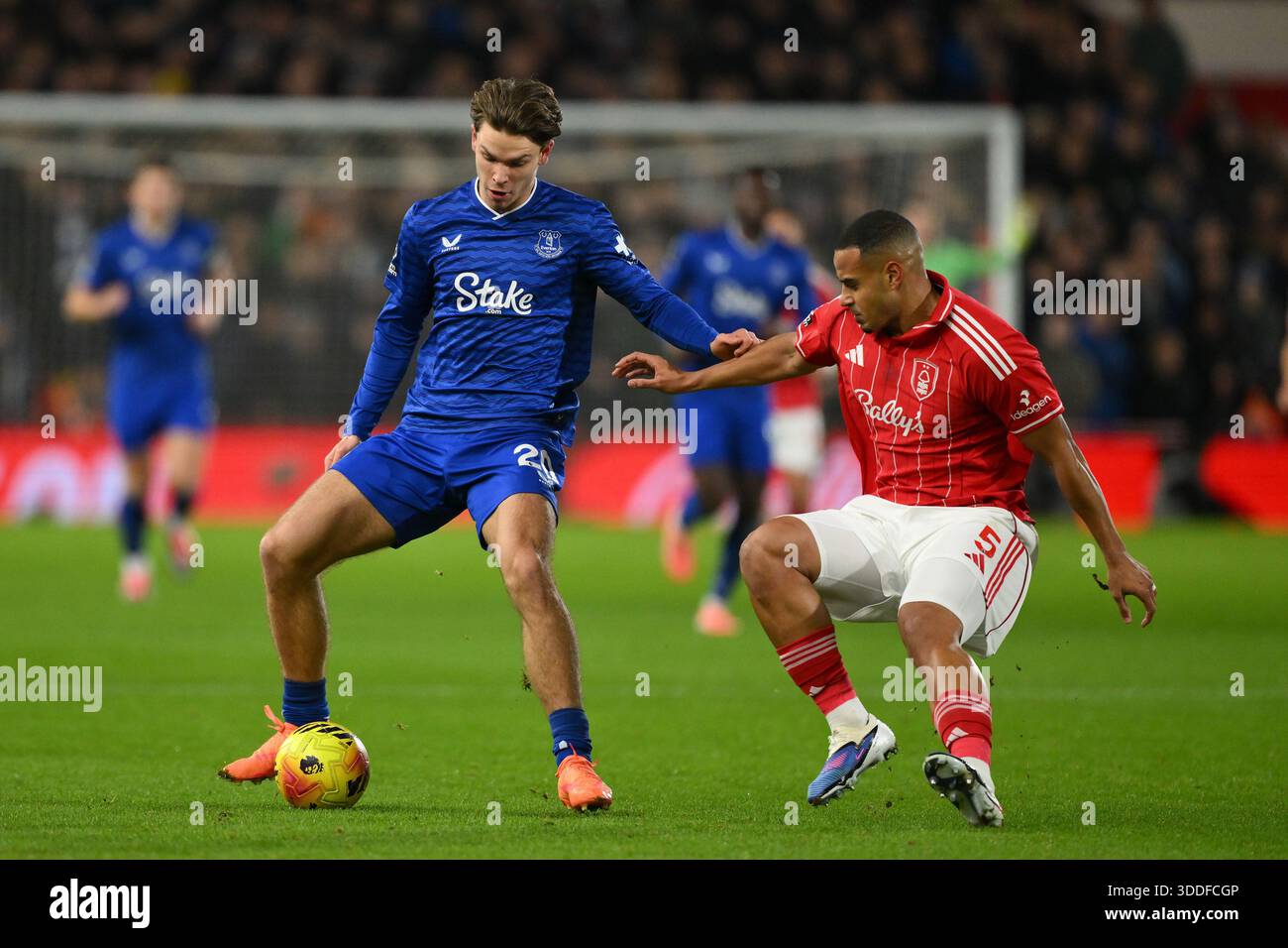 Tyler Dibling of Everton under pressure from Murillo of Nottingham ...