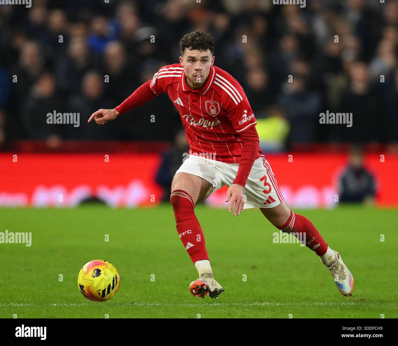 Neco Williams of Nottingham Forest looking for options during the ...