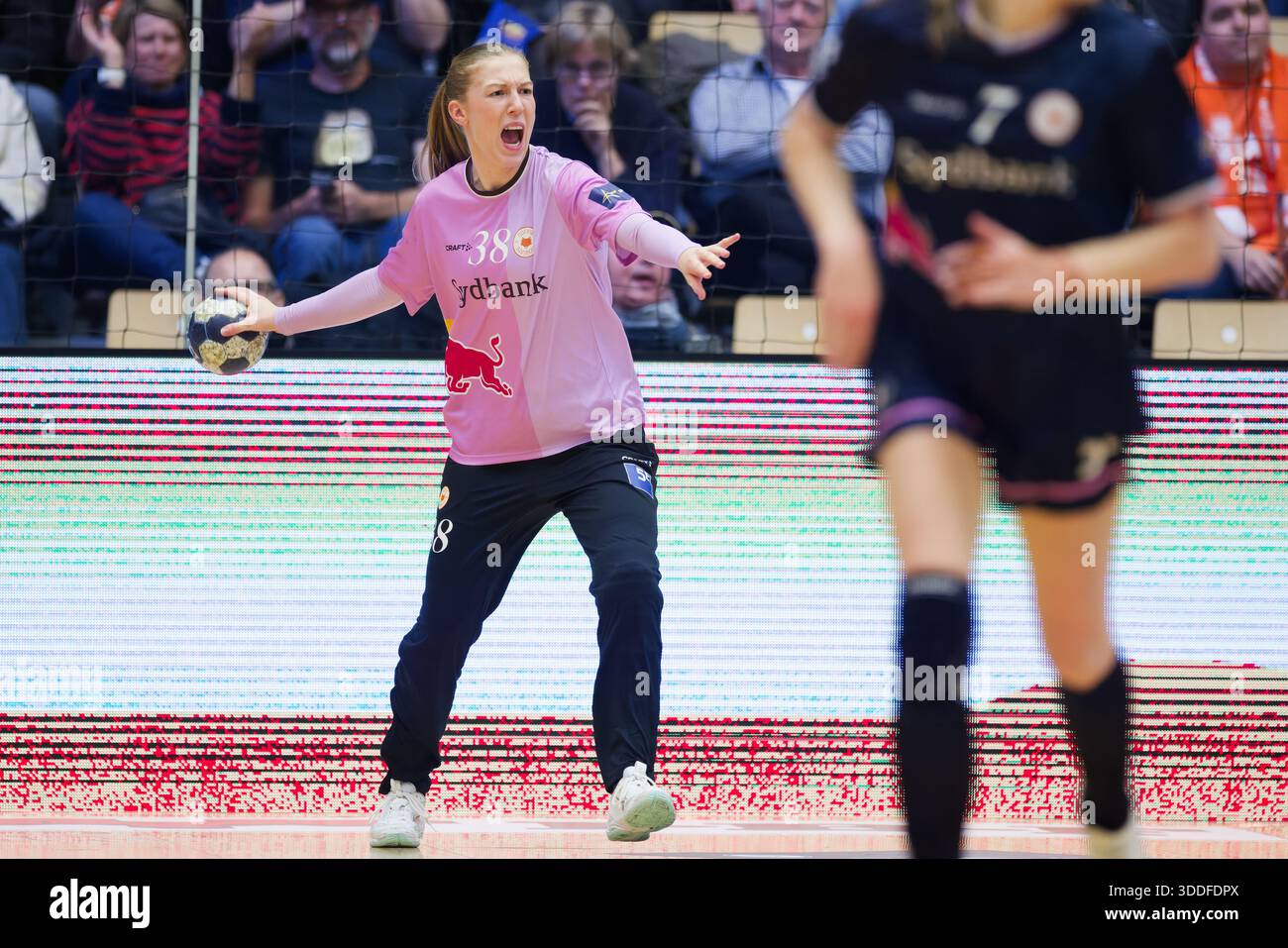 Odense, Denmark. 30th, December 2025. Yara ten Holte (38) of Odense ...
