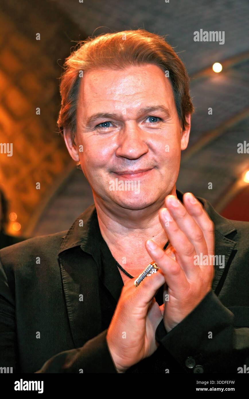ARCHIV: Johnny Logan Sänger Johnny Logan anläßlich der ZDF-Fernsehshow ...
