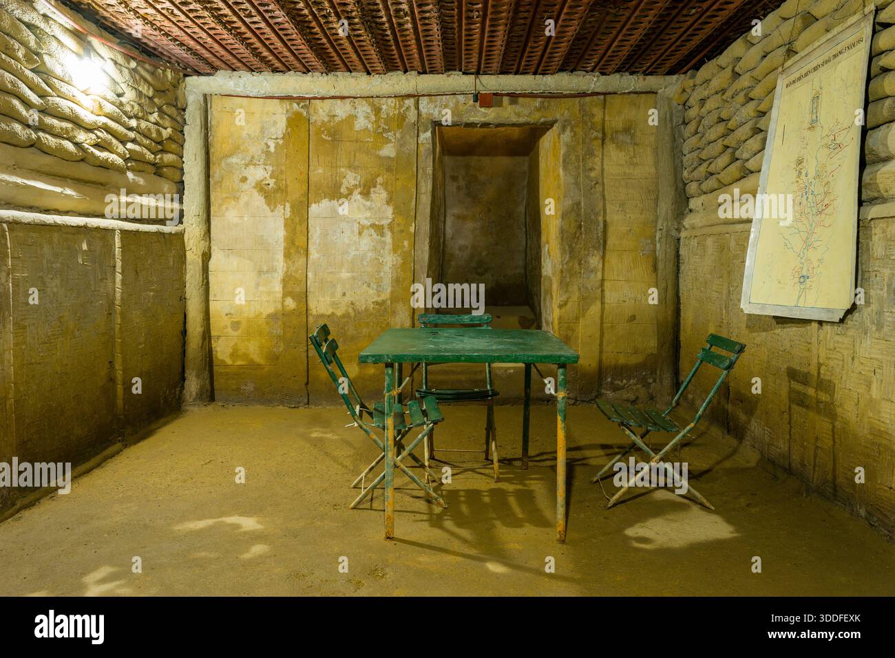 Underground bunker interior set hi-res stock photography and images - Alamy