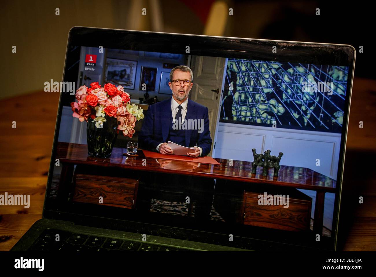 Neujahrsansprache des Dänischen König Frederik X. Auf einem MacBook ...
