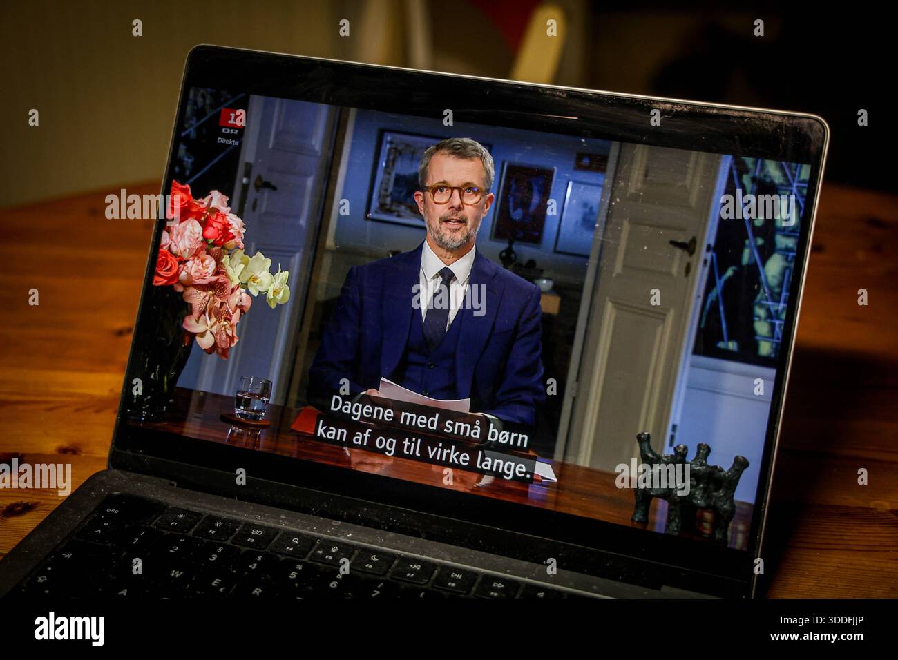 Neujahrsansprache des Dänischen König Frederik X. Auf einem MacBook ...