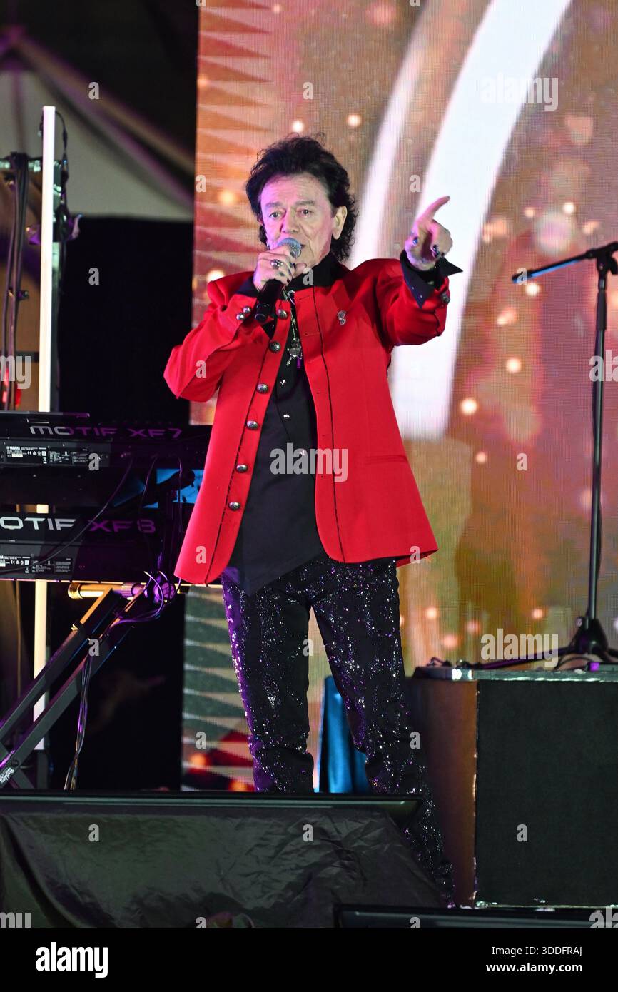 Russell Charles Hitchcock, A lead vocalist of Australia band Air Supply ...