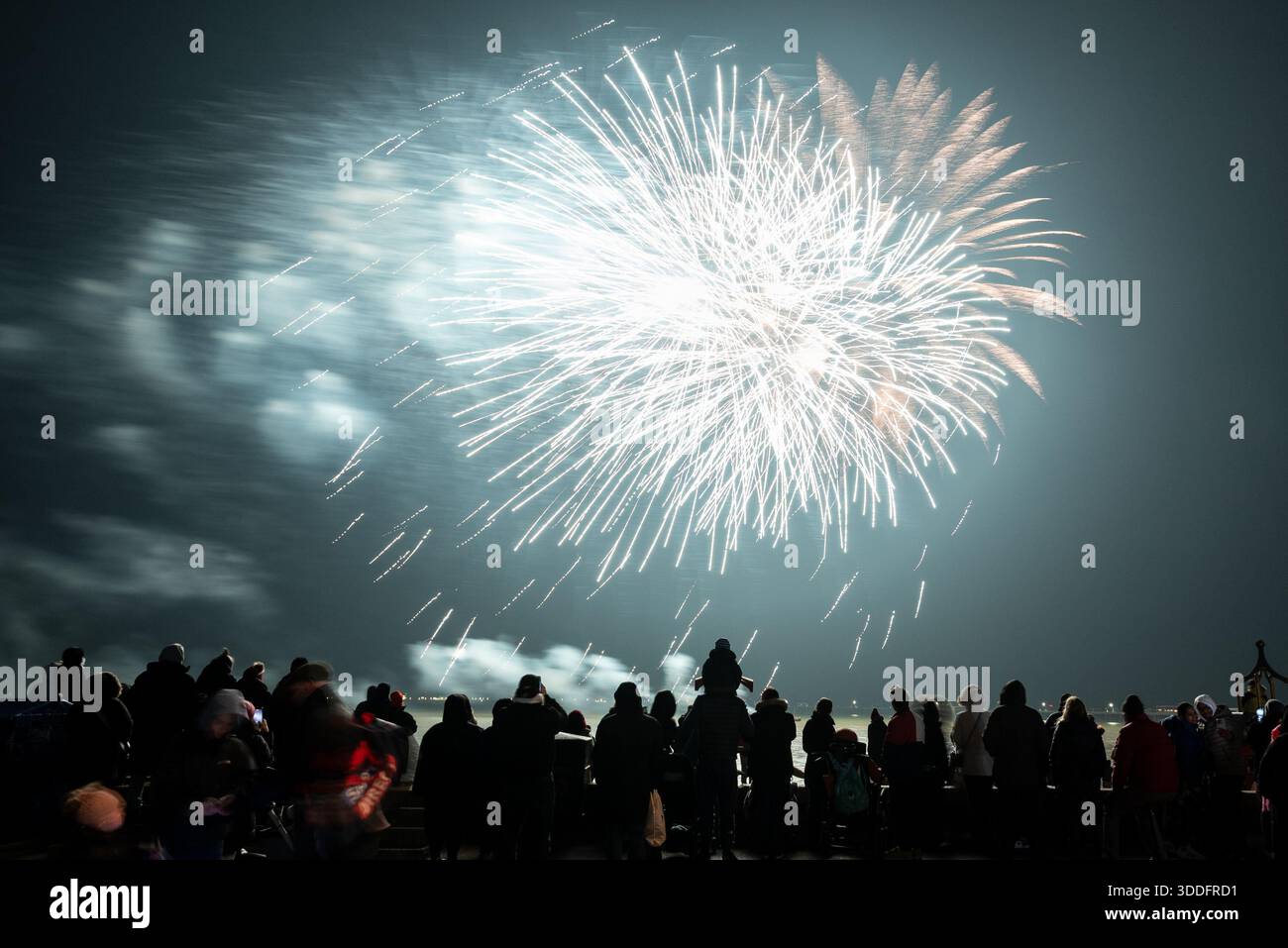 Southend on Sea, Essex, UK. 31st Dec, 2025. Two fireworks displays have ...
