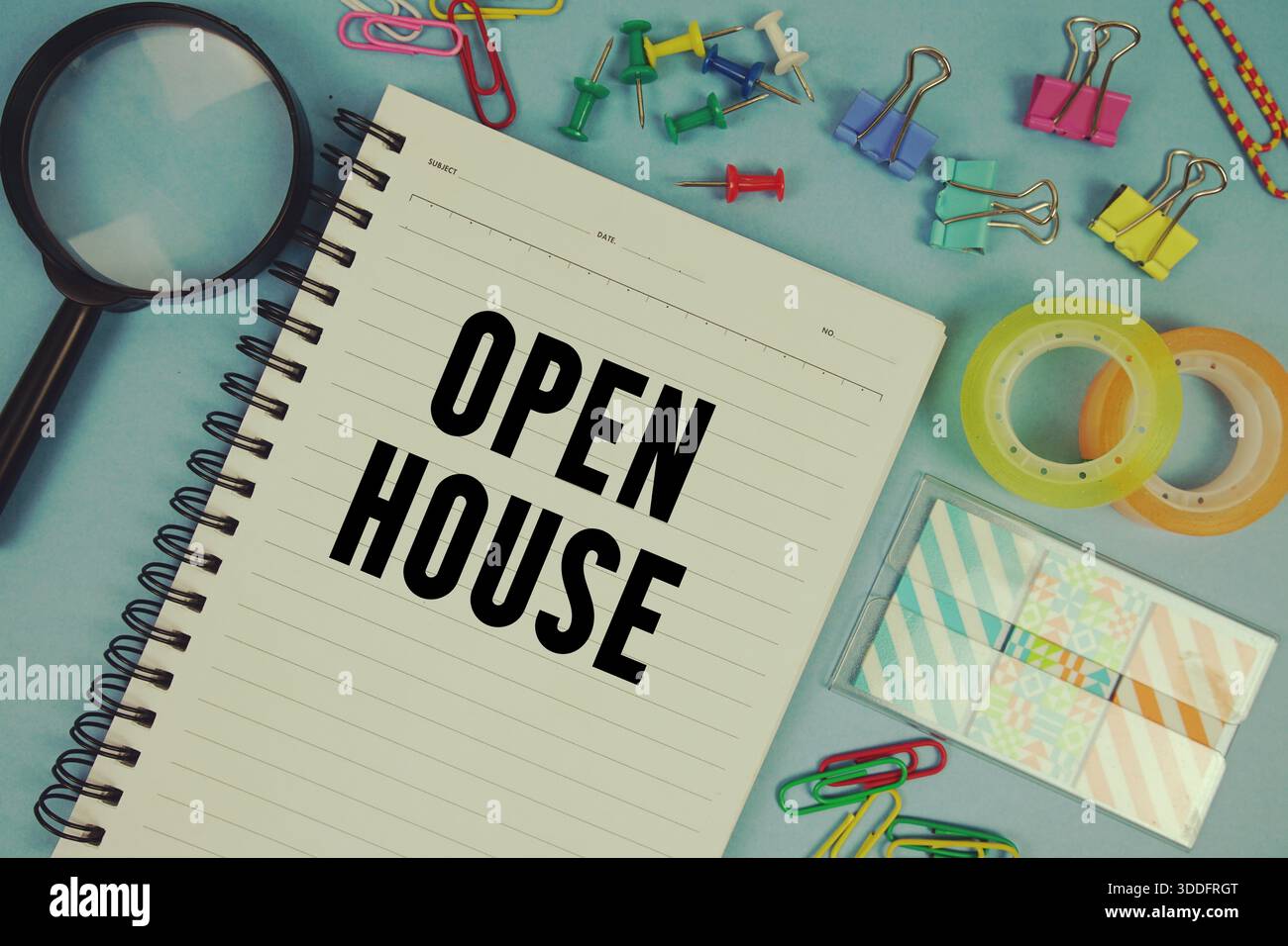 Word welcome magnifying glass hi-res stock photography and images - Alamy