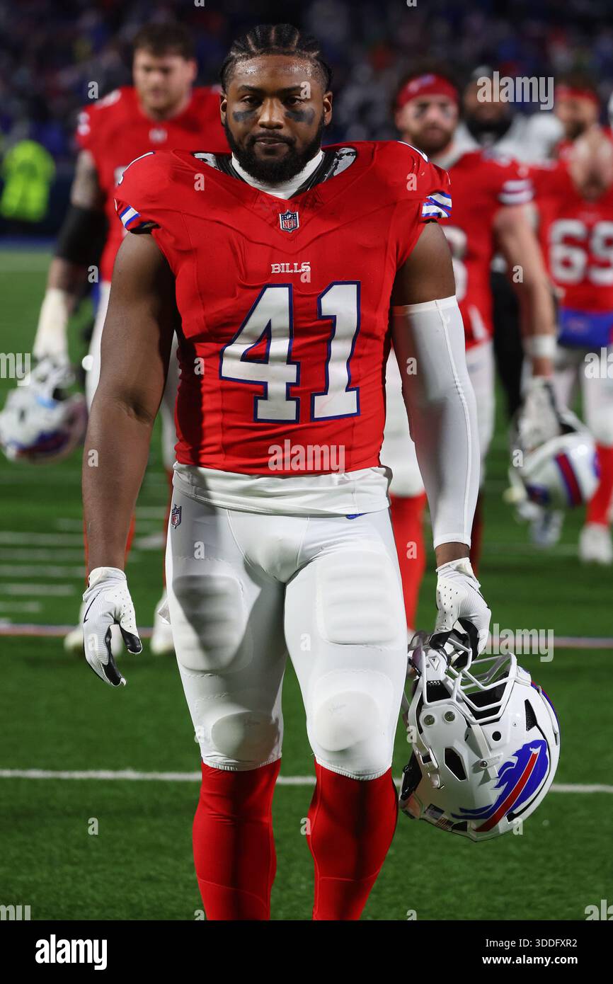 Buffalo Bills fullback Reggie Gilliam (41) walks off the field ...