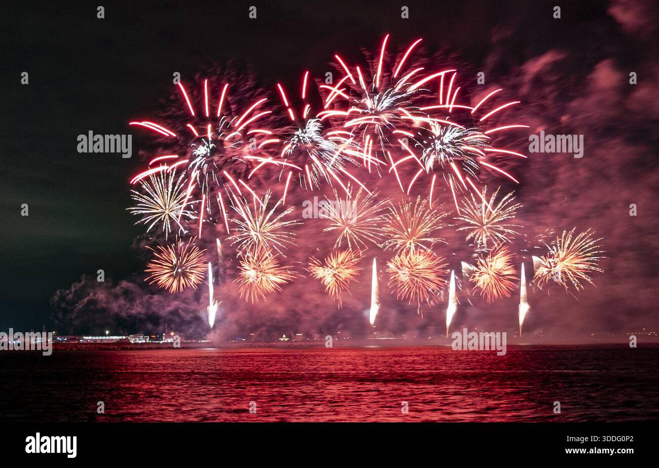 31st Dec, 2025. New Year's Eve Fireworks in Dun Laoghaire Harbour ...