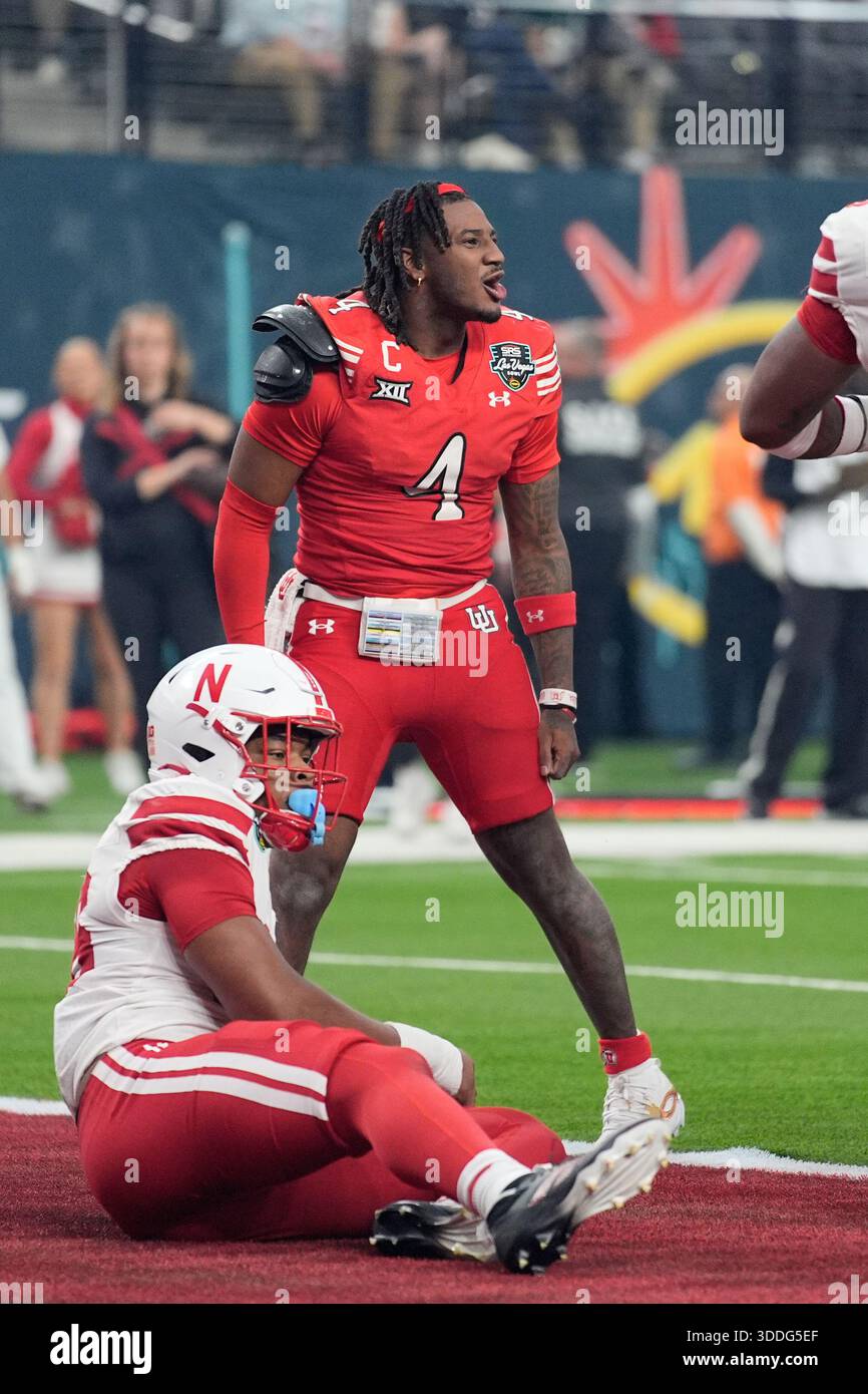 Utah quarterback Devon Dampier (4) celebrates after scoring a touchdown ...