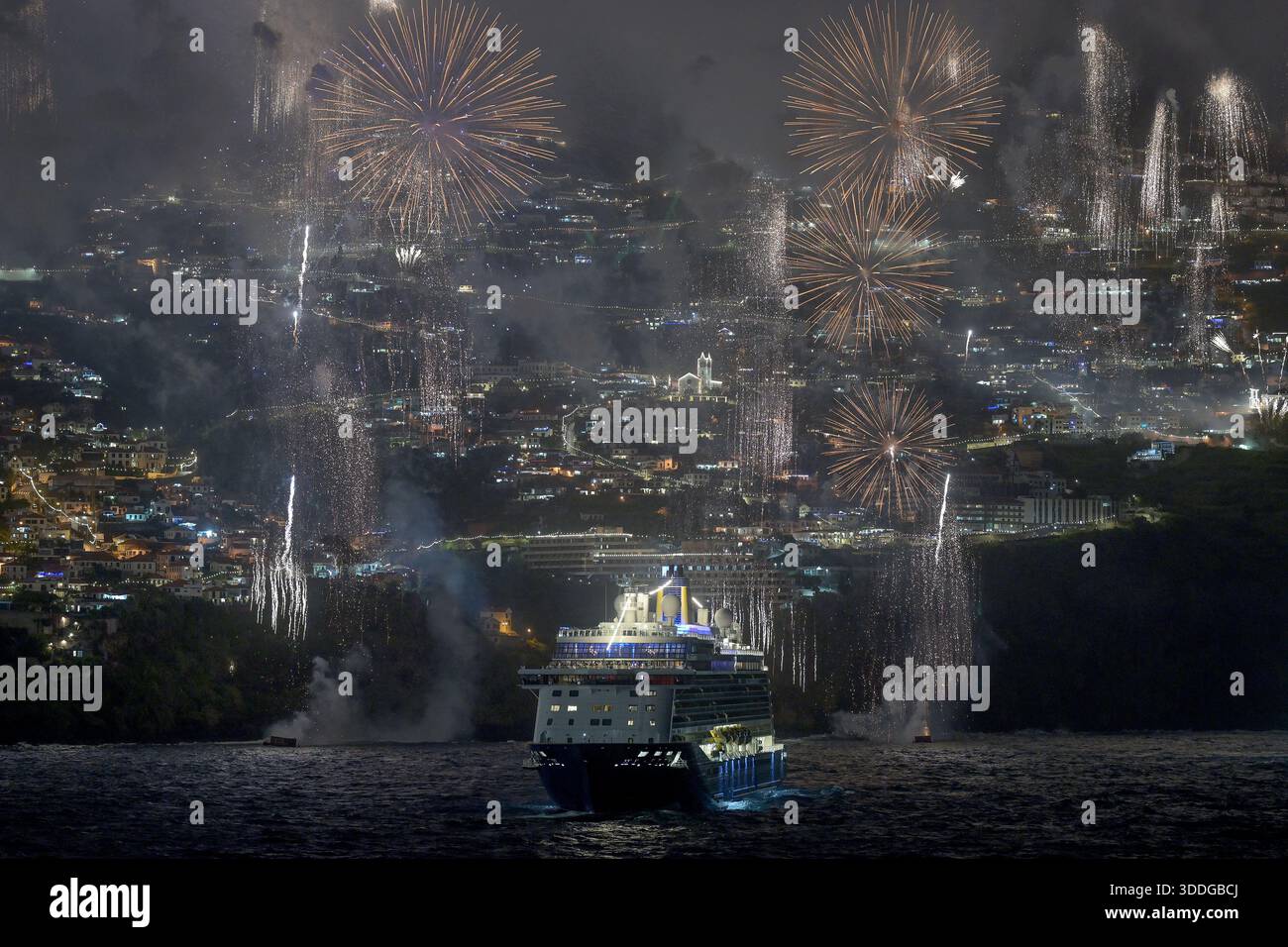 Funchal Madeira, Portugal. 1st Jan, 2026. Twelve cruise ships one ...