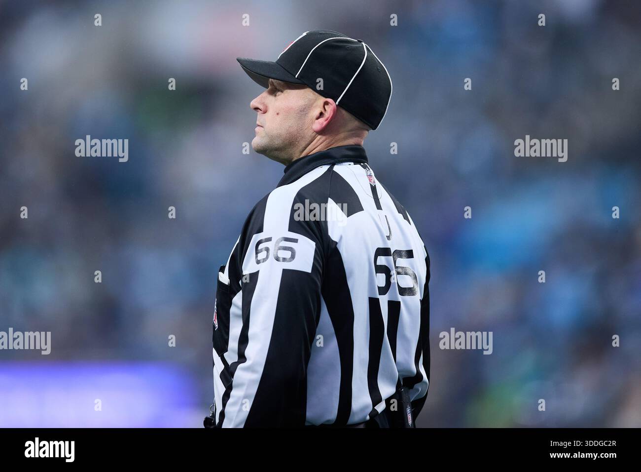 Line judge Quentin Givens (65) at work an NFL football game between the ...