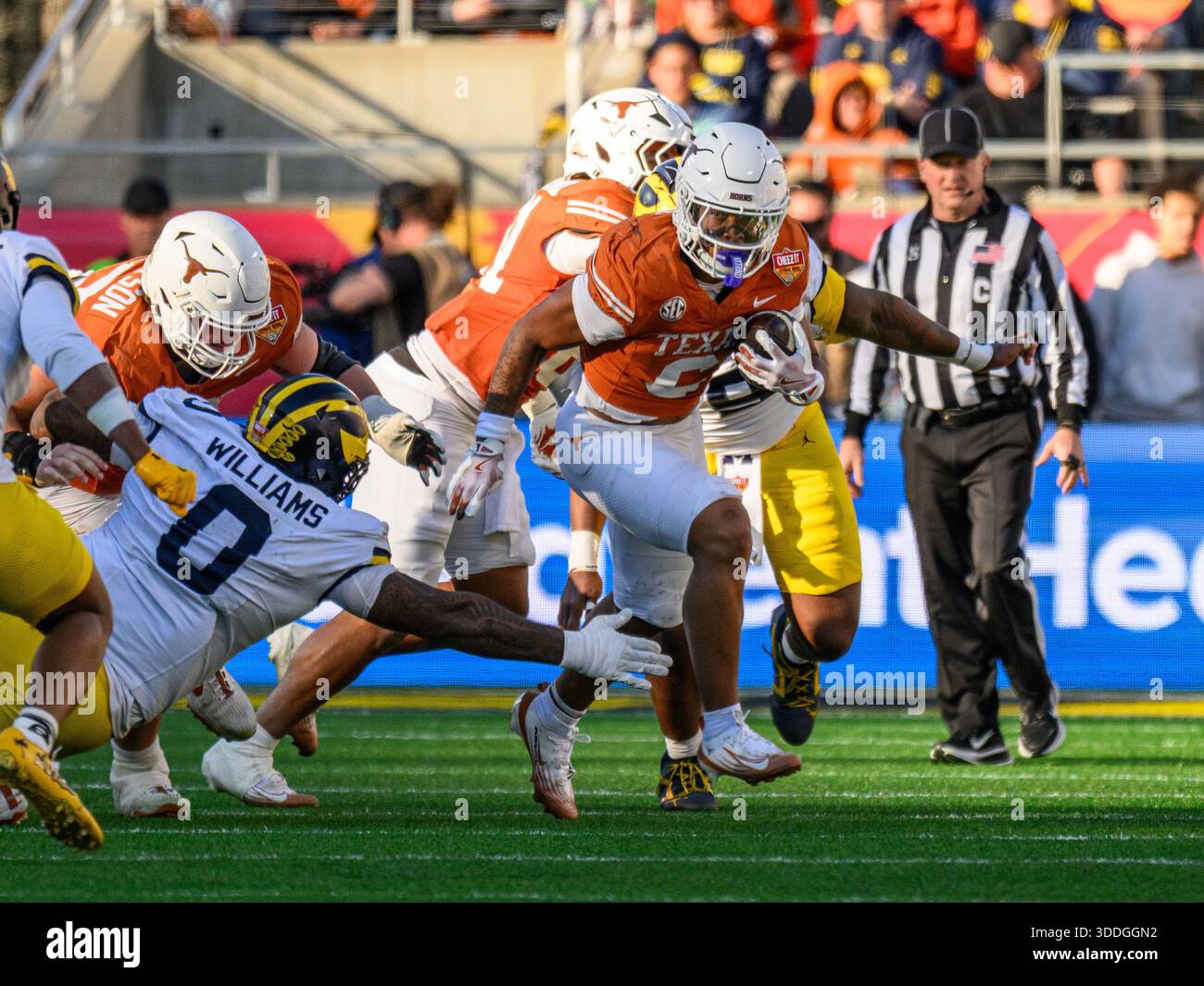 December 31, 2025: Texas Longhorns running back Christian Clark (6 ...