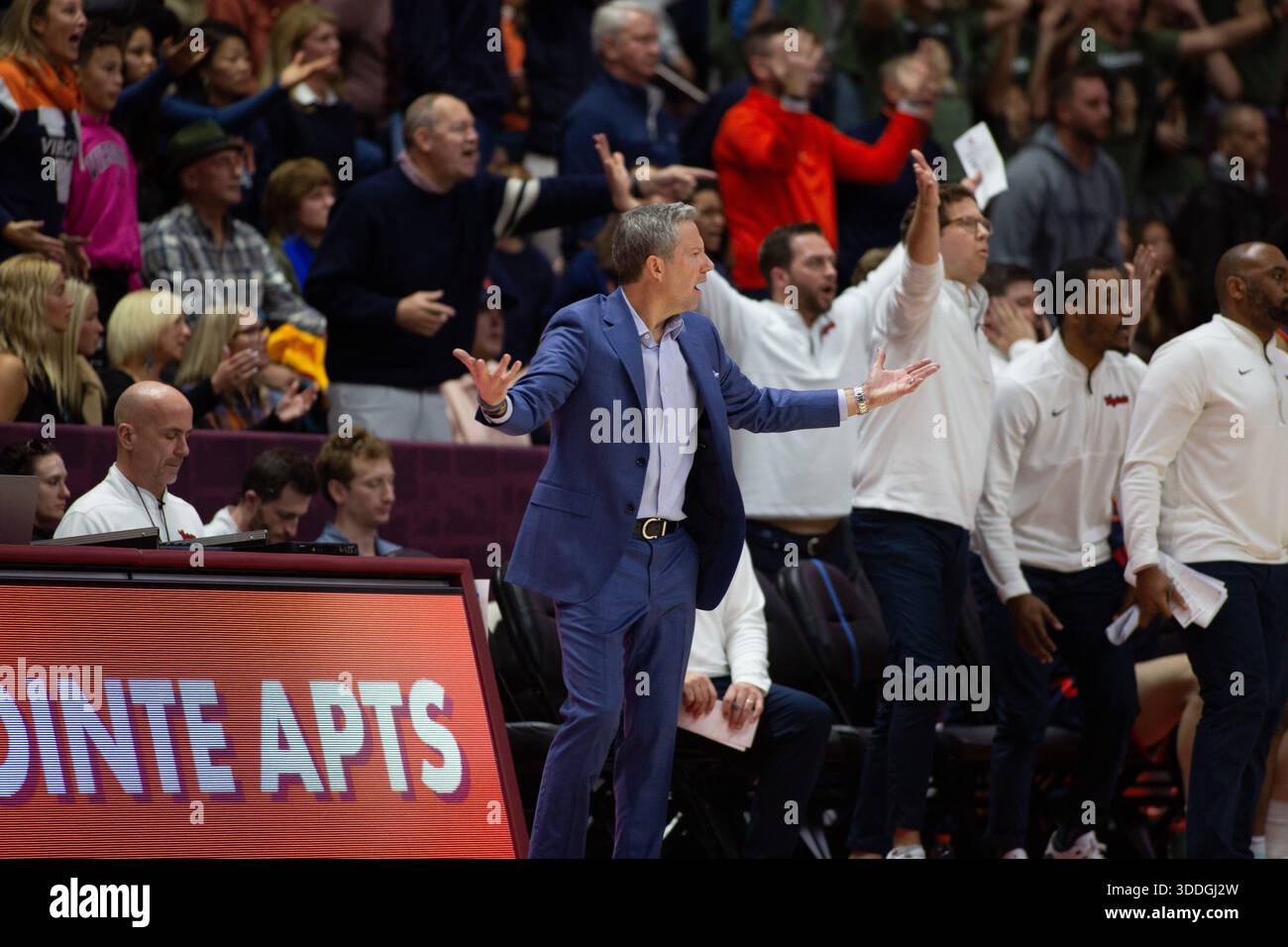 Virginia Cavaliers head coach Ryan Odom coaches at Cassell Coliseum in ...