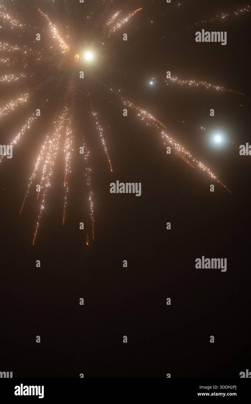 Seattle, USA. 1st Jan, 2026. New Years Eve fireworks completely ...