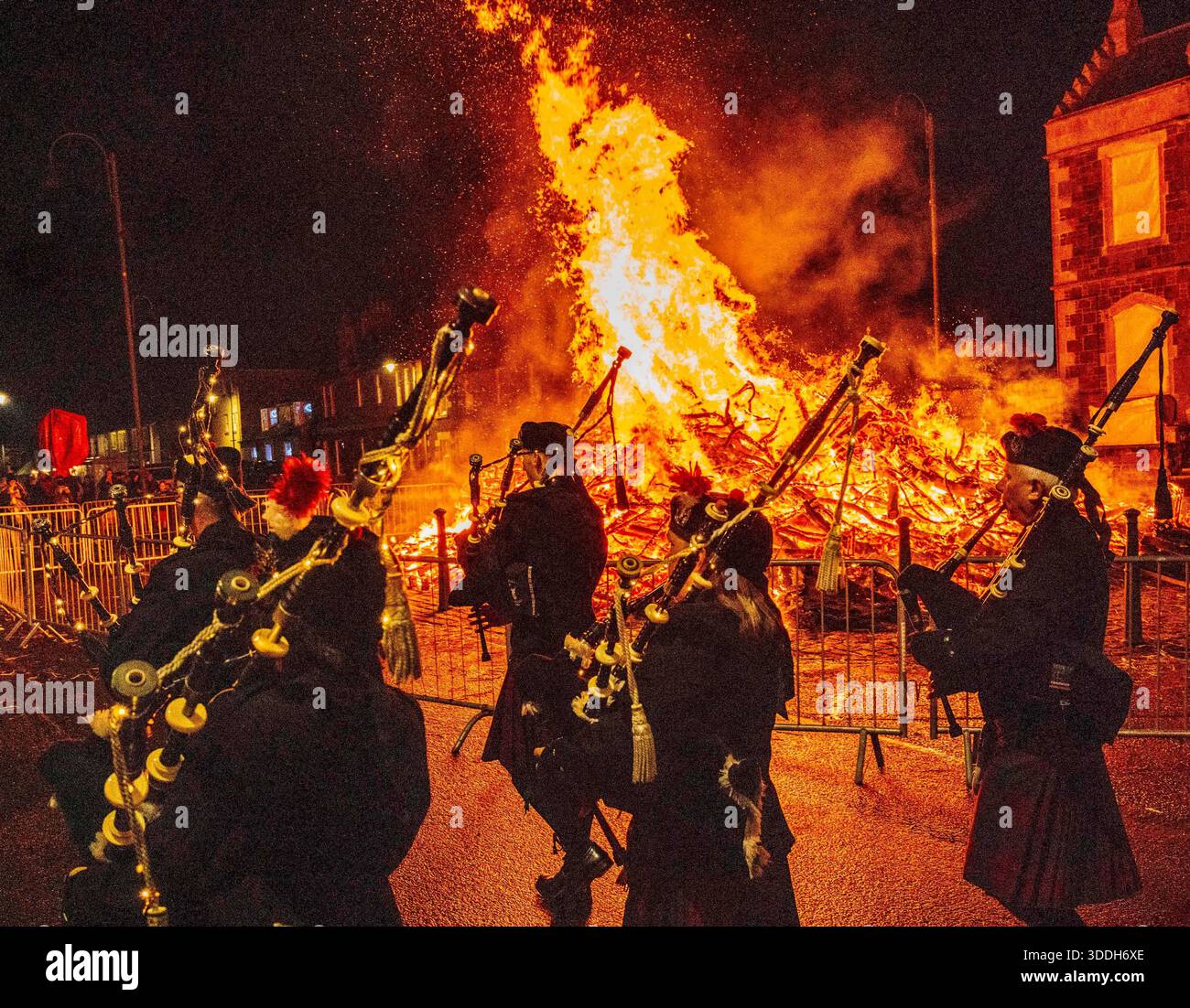 UK: Biggar Hogmanay Bonfire in Biggar, Scotland on 31st December 2025 ...