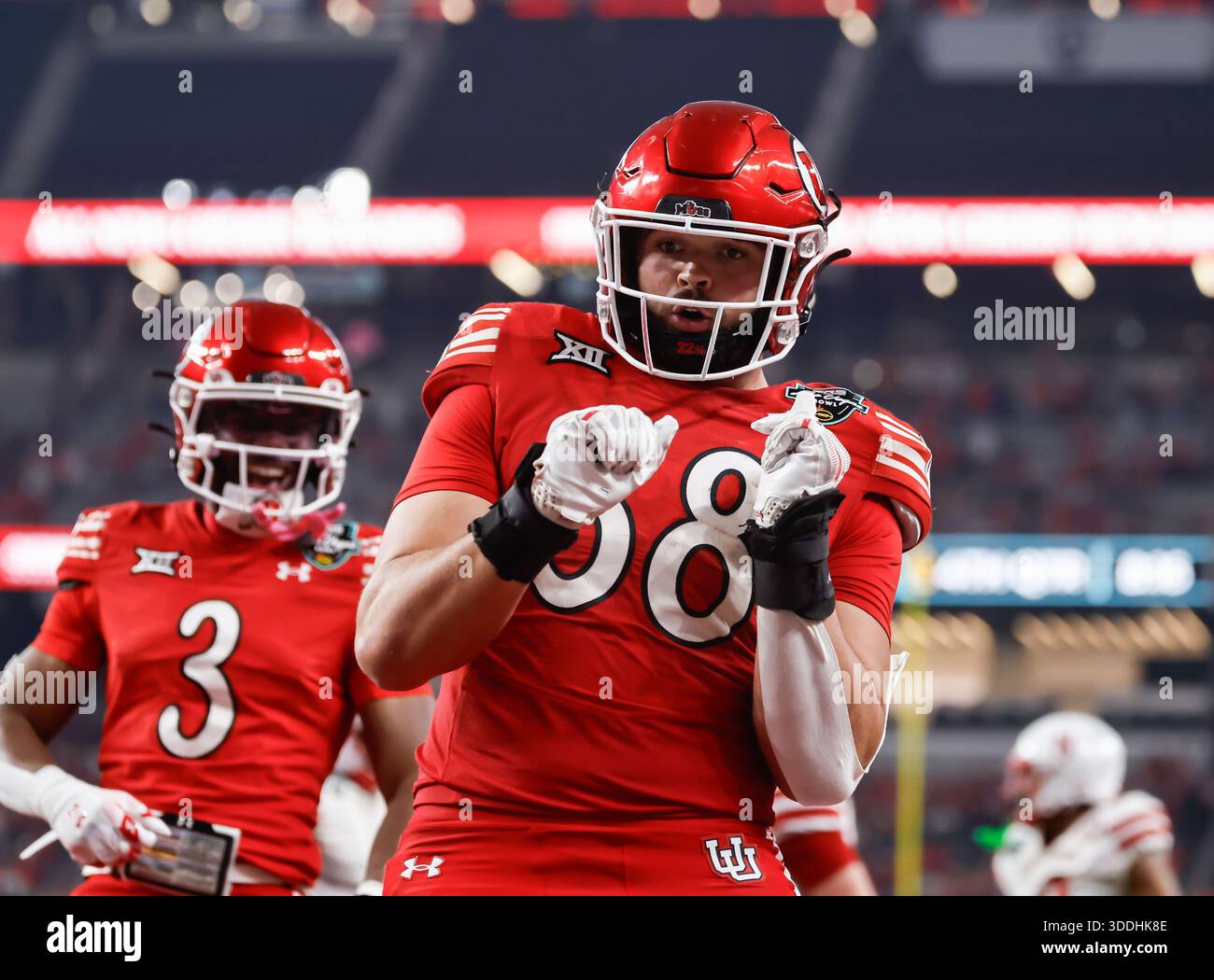 LAS VEGAS, NEVADA: Utah Utes tight end Dallen Bentley (88) Celebrates ...