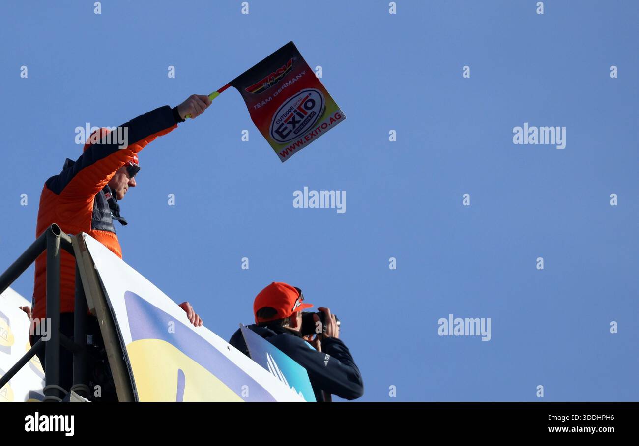 Bundestrainer Stefan Horngacher (Skispringen) beim Neujahrsskispringen ...