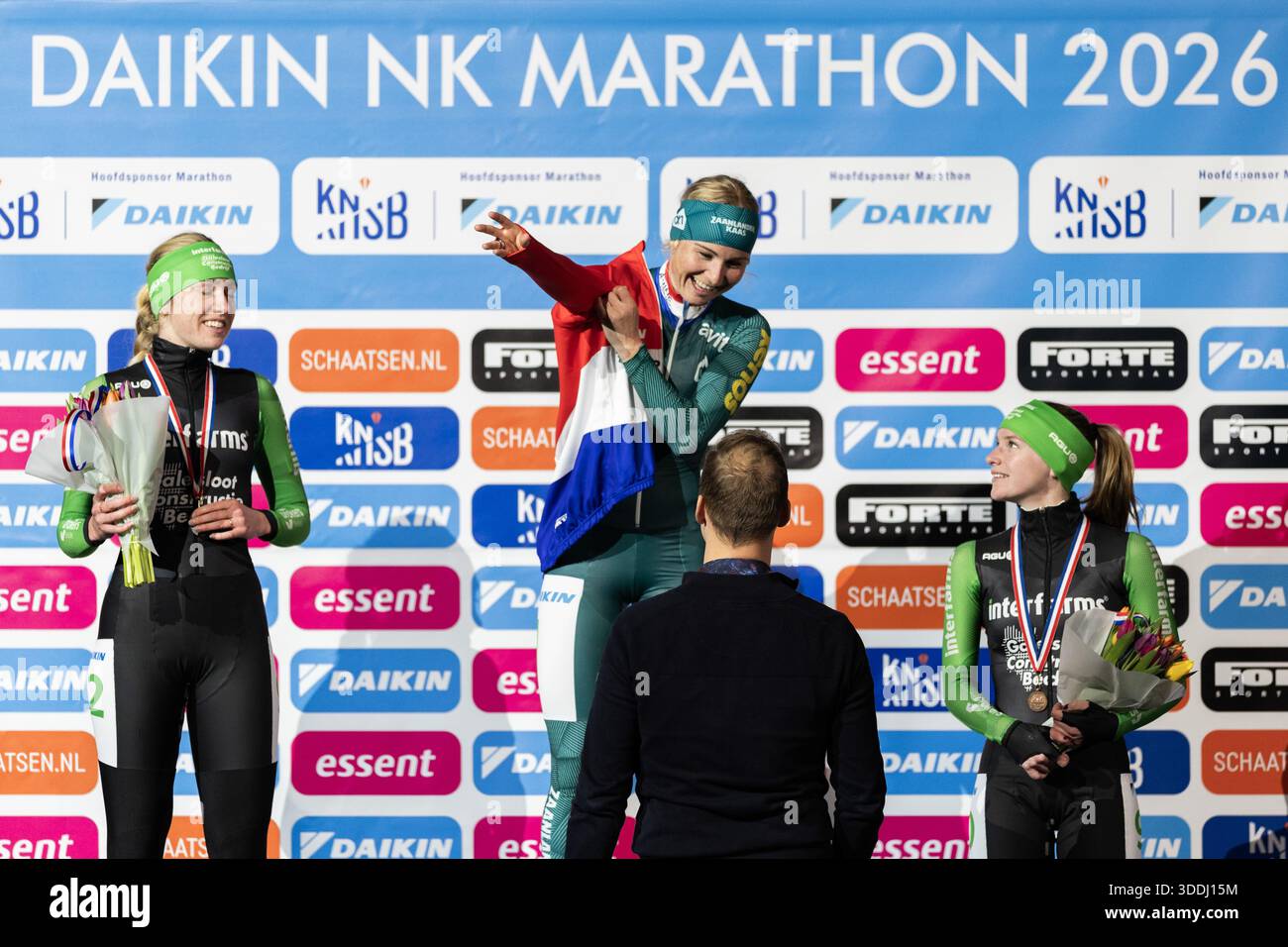 HEERENVEEN - Winner Marijke Groenewoud among Kim Talsma (L) (second ...