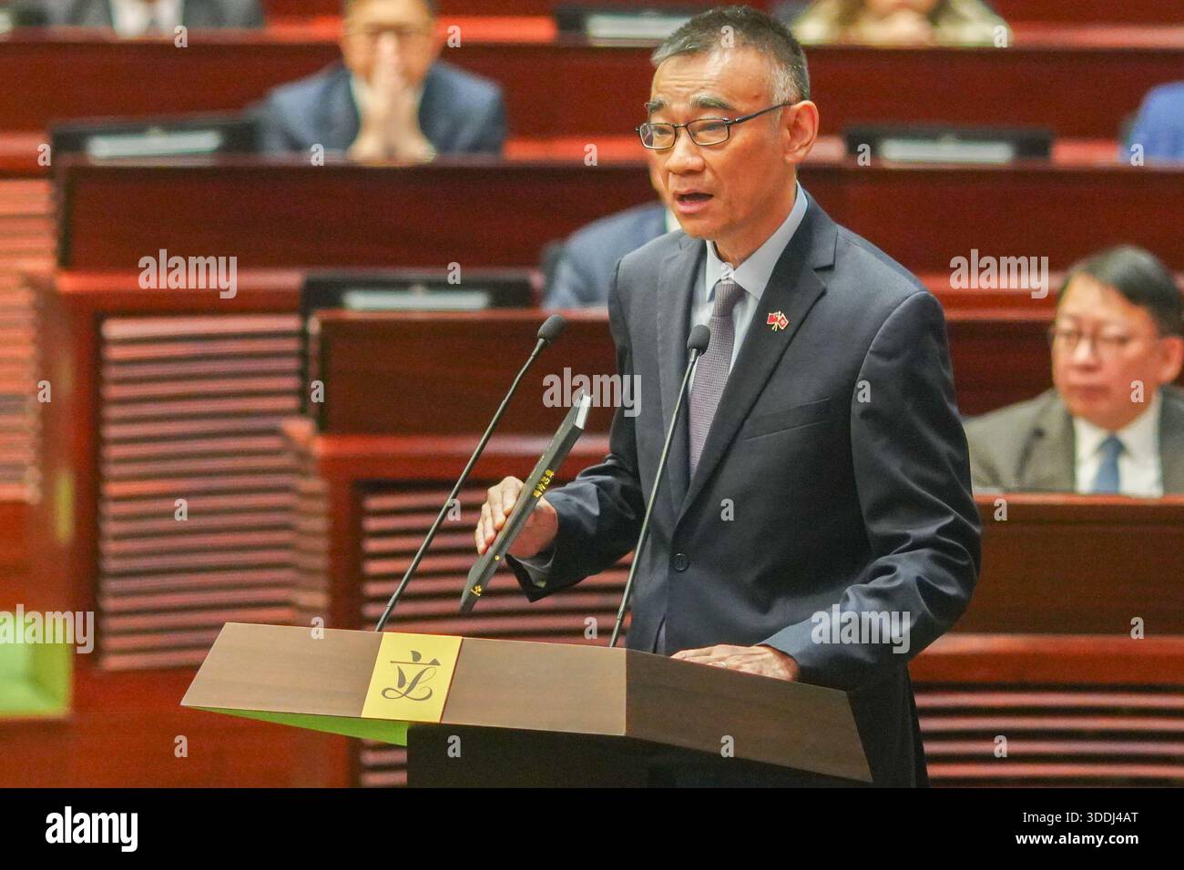 Thomas So Shiu-tsung (front), member-elect of Eighth Legislative ...