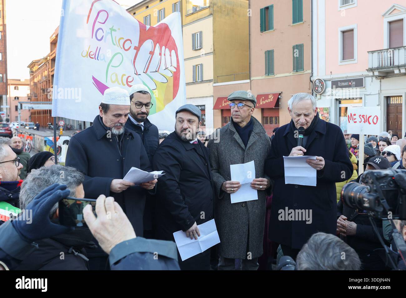 01 GEN 2026BO - Corteo per la Pace, contro tutte le guerre participano ...