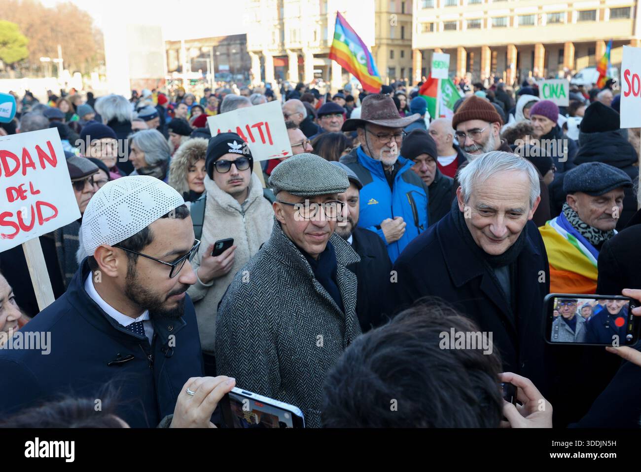 01 GEN 2026 BO - Corteo per la Pace, contro tutte le guerre participano ...