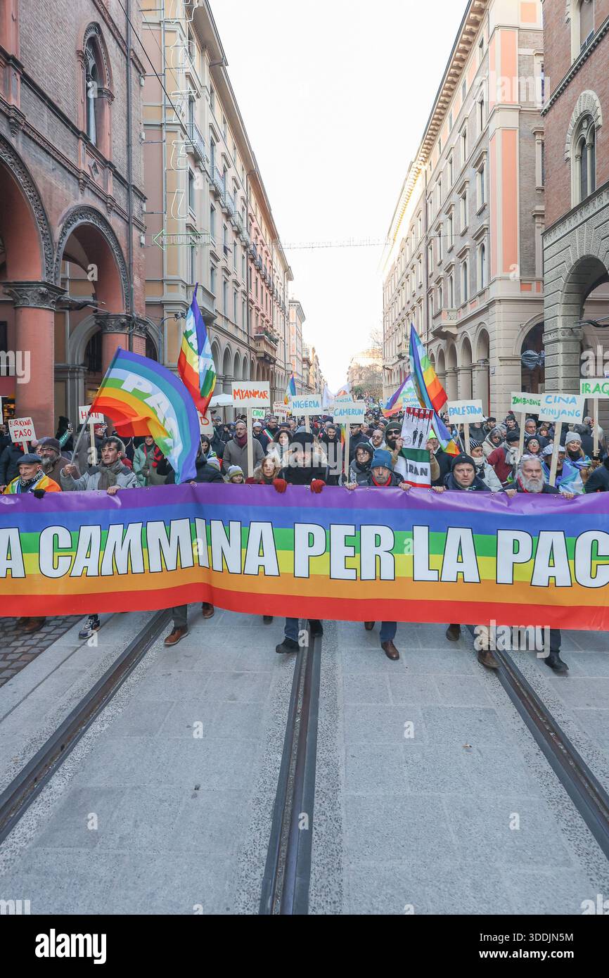 01 GEN 2026BO - Corteo per la Pace, contro tutte le guerre participano ...