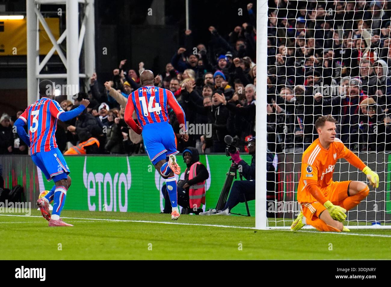 Crystal Palace's Jean-Philippe Mateta (centre) celebrates after scoring ...