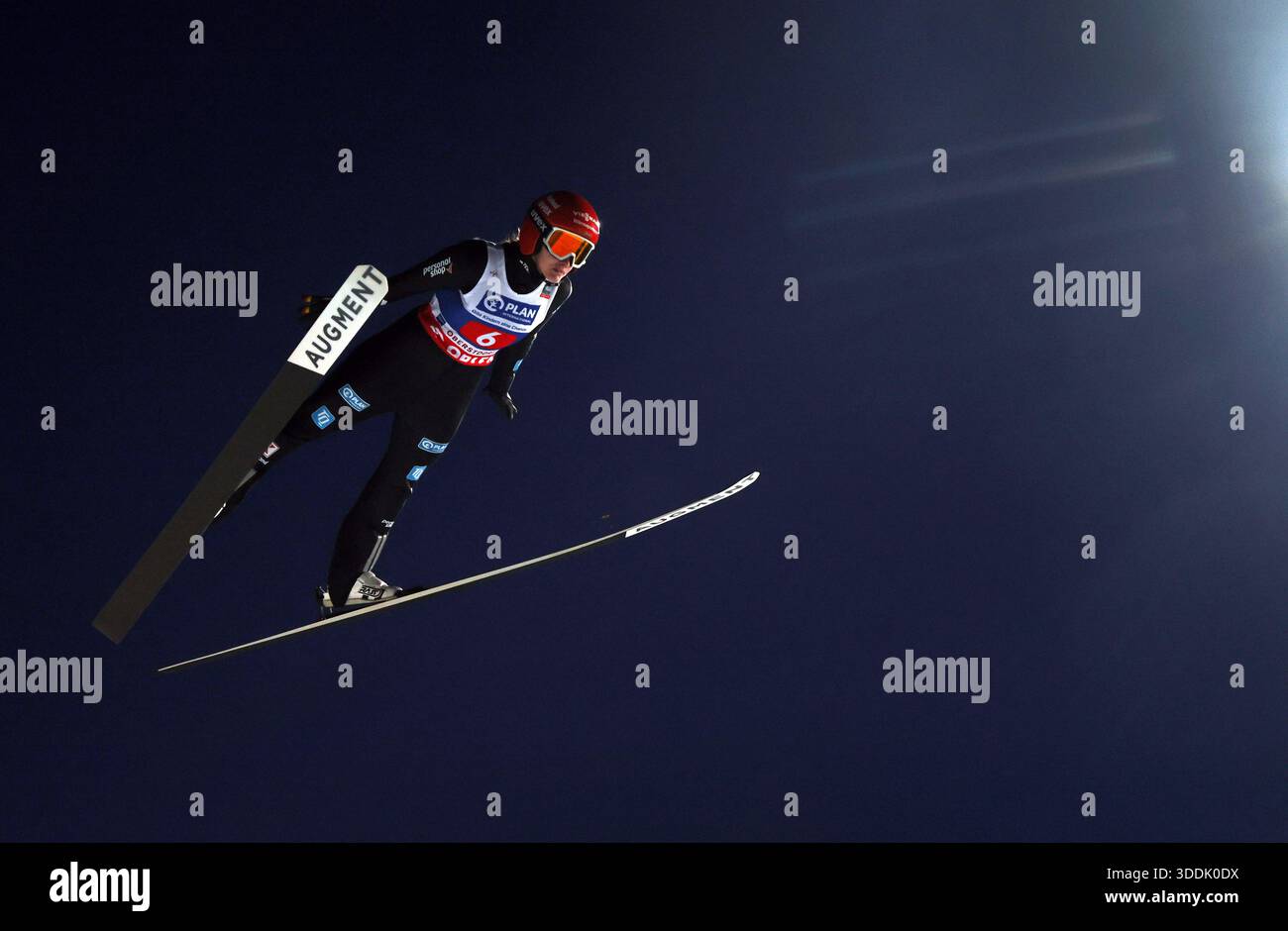 01 January 2026, Bavaria, Oberstdorf: Nordic skiing/ski jumping, World ...